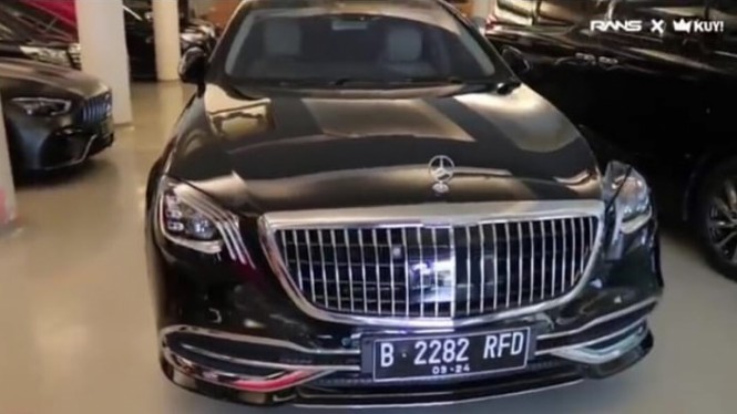 Koleksi Mobil Pembalap Indonesia Ini Bikin Sultan Raffi Ahmad Kaget Koleksi Mobil Pembalap Indonesia Ini Bikin Sultan Raffi Ahmad Kaget