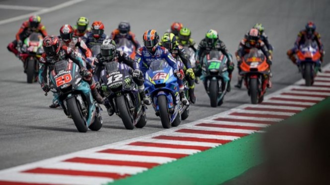 Jarang yang Tahu, Ternyata Ketika Balapan Pembalap MotoGP Lakukan Ini Jarang yang Tahu, Ternyata Ketika Balapan Pembalap MotoGP Lakukan Ini